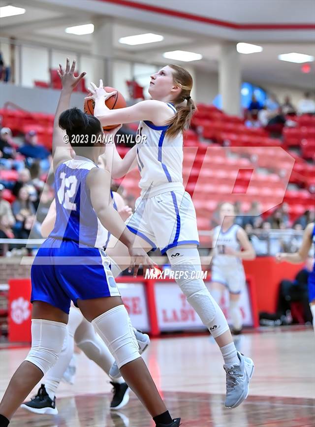 Photo 15 in the Huckabay vs. Walnut Springs (UIL 1A Region III Bi ...