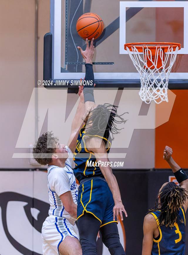 Photo 1 in the Quincy vs. O'Fallon(IHSA 4A Sectional Semifinals) Photo ...