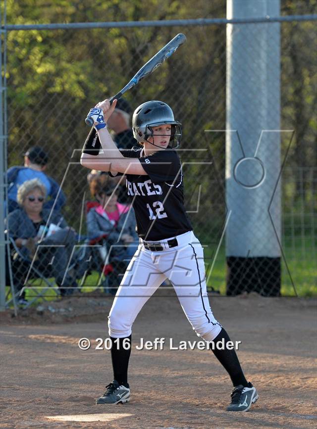 Photo 5 in the Harper @ Center Point Photo Gallery (69 Photos)