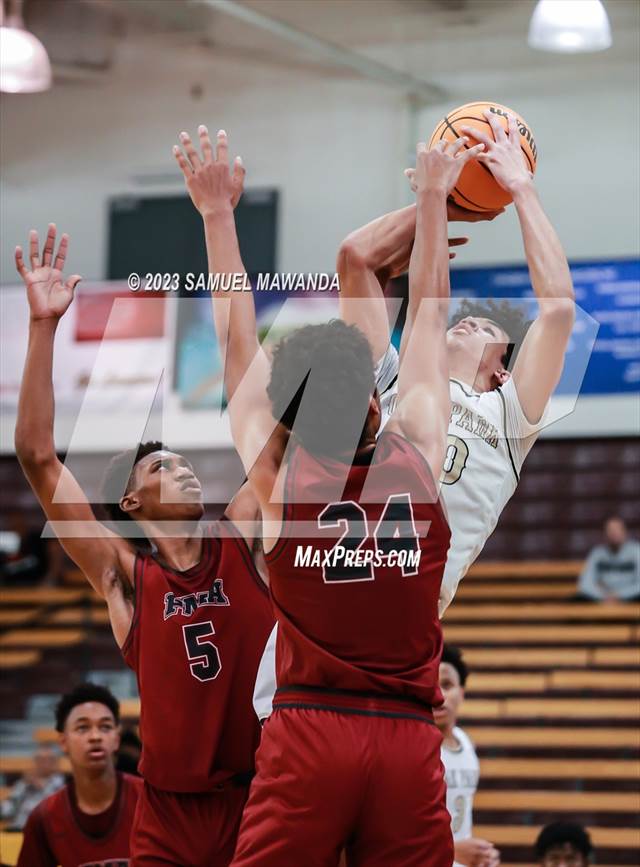 Photo 4 in the Oak Park vs St. Pius X-St. Matthias Academy (So Cal ...