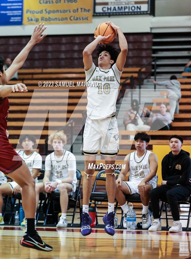 Photo 18 in the Oak Park vs St. Pius X-St. Matthias Academy (So Cal ...