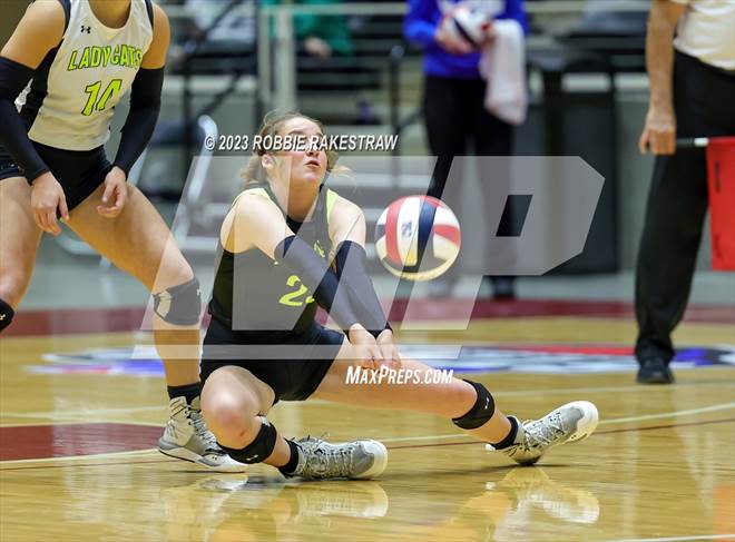 Photo 82 in the Blum vs. Harrold (UIL 1A Volleyball Final) Photo ...