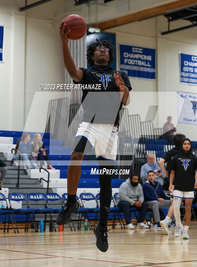 Photo 7 in the Avon @ Hall Photo Gallery (131 Photos)