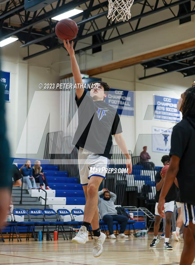 Photo 1 in the Avon @ Hall Photo Gallery (131 Photos)