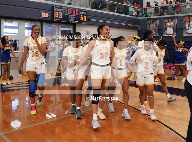 Photo 4 in the La Vega vs. Madisonville (UIL 4A Region 3 Final) Photo ...