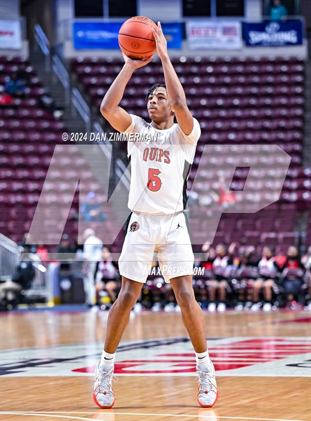 Photo 10 in the Holy Cross vs Aliquippa (PIAA 2A Final) Photo Gallery ...