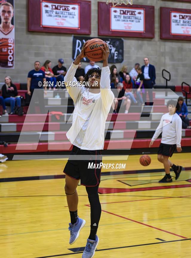 Photo 9 in the Walden Grove @ Empire Photo Gallery (228 Photos)