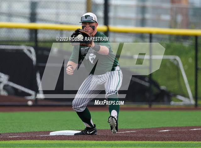 Photo 25 in the Edgewood vs. Scurry-Rosser (UIL 3A Area Playoff) Photo ...