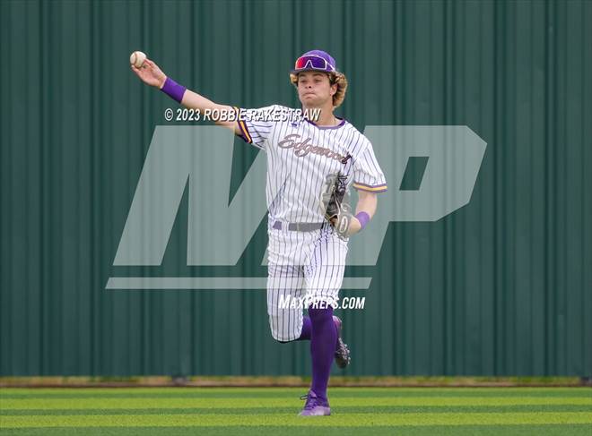 Photo 60 in the Edgewood vs. Scurry-Rosser (UIL 3A Area Playoff) Photo ...