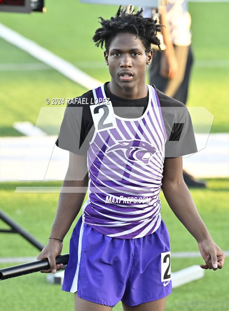 Photo 1 in the UIL Track & Field 5A Region 3 Area (4 x 100 Meter) Photo ...