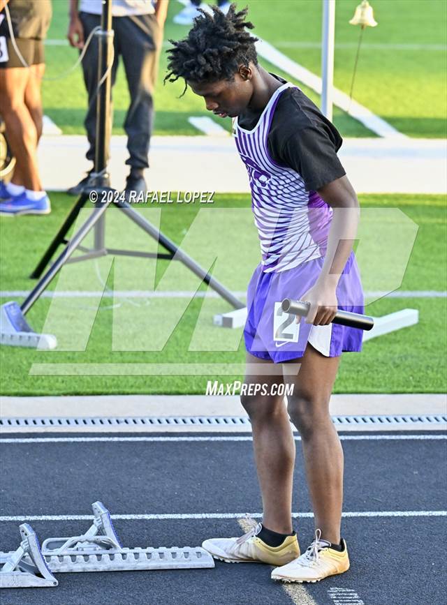 Photo 1 in the UIL Track & Field 5A Region 3 Area (4 x 100 Meter) Photo ...