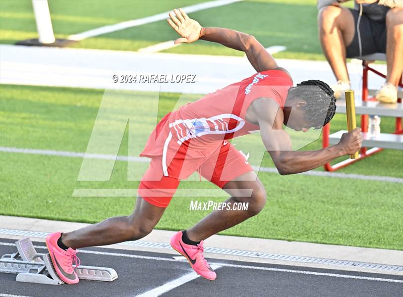 Photo 1 in the UIL Track & Field 5A Region 3 Area (4 x 100 Meter) Photo ...