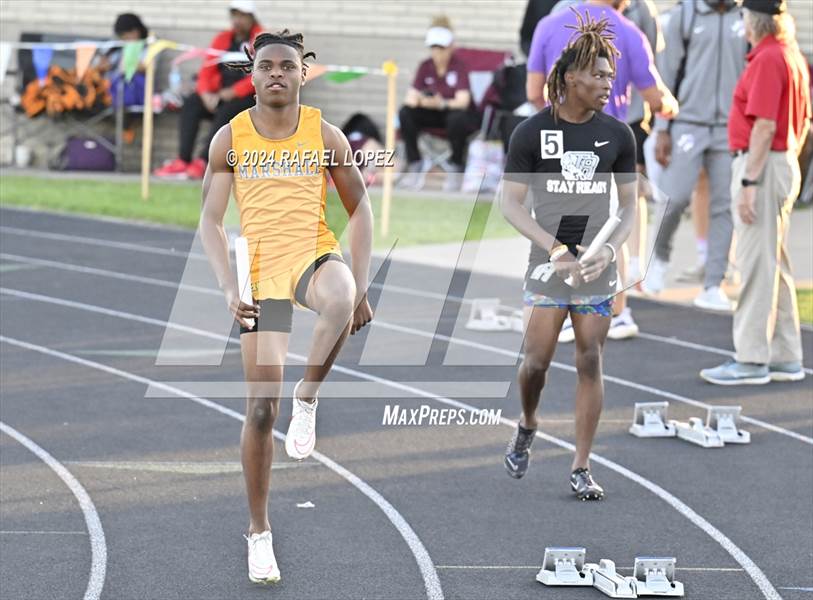 Photo 1 in the UIL Track & Field 5A Region 3 Area (4 x 100 Meter) Photo ...