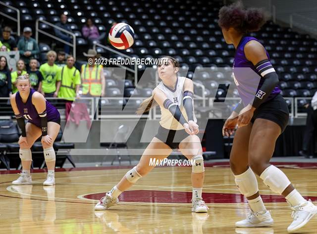 Photo 34 in the Blum vs. Harrold (UIL 1A Volleyball Final) Photo ...