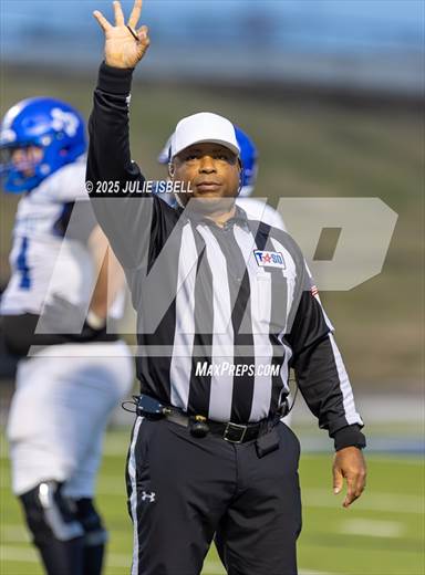 Photo 13 in the Port Arthur Memorial vs. Barbers Hill (UIL 5A D1 ...