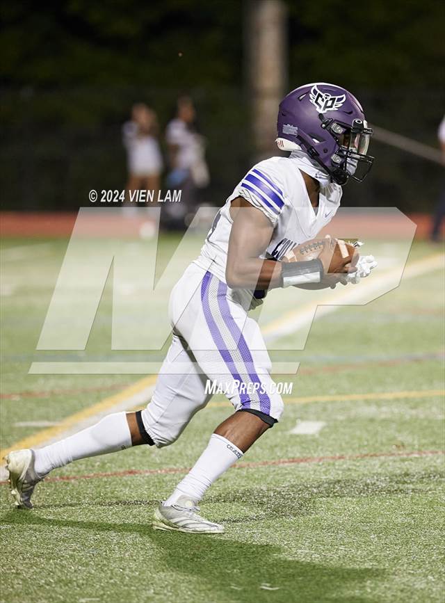 Photo 100 in the College Park @ Las Lomas Photo Gallery (142 Photos)