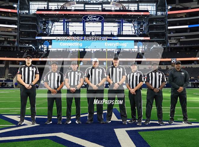 Photo 1 in the Randle vs. South Oak Cliff (UIL 5A D2 Football Final ...