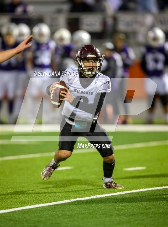 Photo 4 in the Callisburg vs. Jacksboro (UIL 3A Bi-District ...