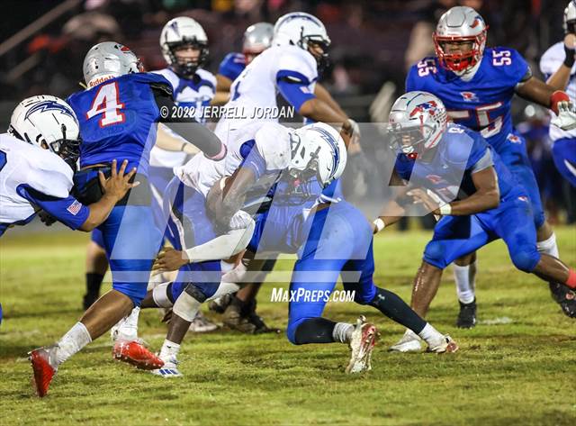 Photo 32 in the Heide Trask @ Pender Photo Gallery (162 Photos)