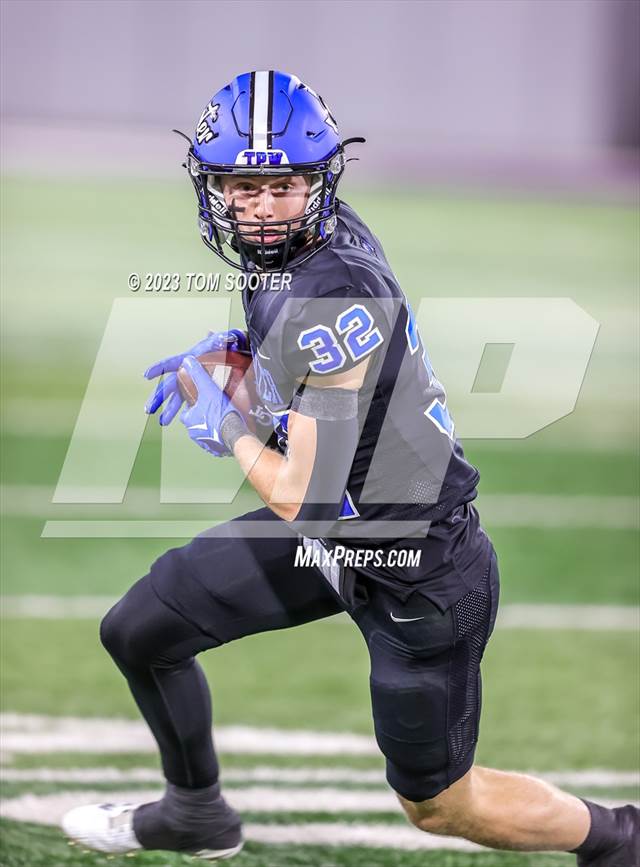 Photo 22 in the Canadian @ Gunter (UIL Football 3A D2 Semifinal) Photo ...
