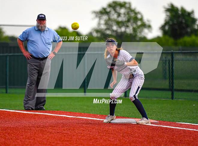 Photo 14 in the Lake Creek vs Shoemaker (UIL 5A Reg III Bi-District ...