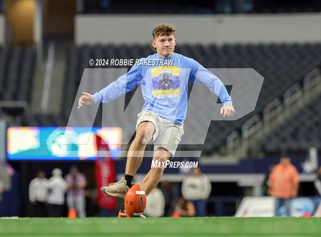 Photo 106 in the Oakwood @ Jayton (UIL 1A Division II Football Final ...