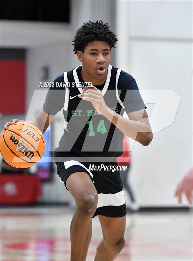 Photo 23 in the St. Mary's vs. De La Salle (Fr. Barry Christmas Classic ...
