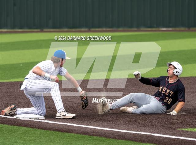 Photo 4 in the Fort Bend Elkins @ Magnolia West Photo Gallery (25 Photos)