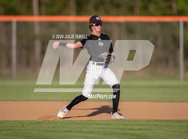 Photo 10 in the Anahuac vs Warren @Warren Photo Gallery (75 Photos)