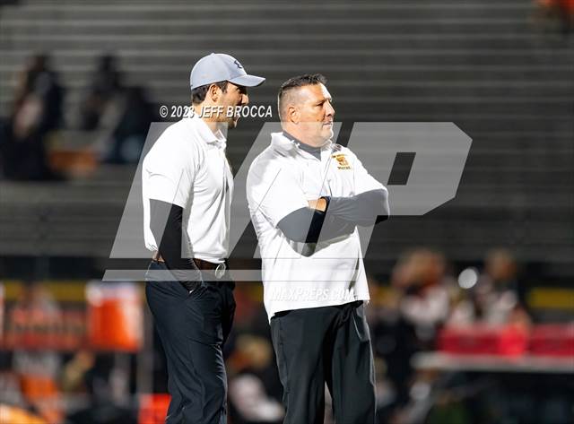 Photo 1 in the Huntington Beach @ Simi Valley Photo Gallery (205 Photos)