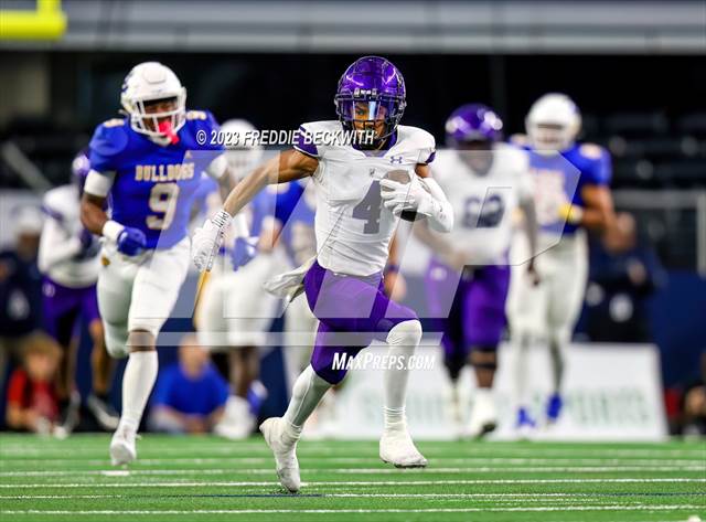 Photo 98 in the Chapel Hill vs. Anna (UIL 4A D1 Football Final) Photo ...