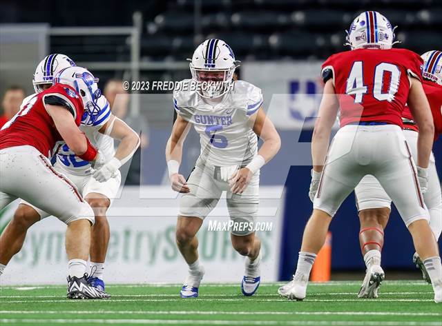 Photo 4 in the Tidehaven vs. Gunter (UIL 3A D2 Football Final) Photo ...