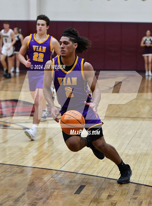 Photo 35 in the Vian vs Warner (Warner Eagle Classic) Photo Gallery (48 ...