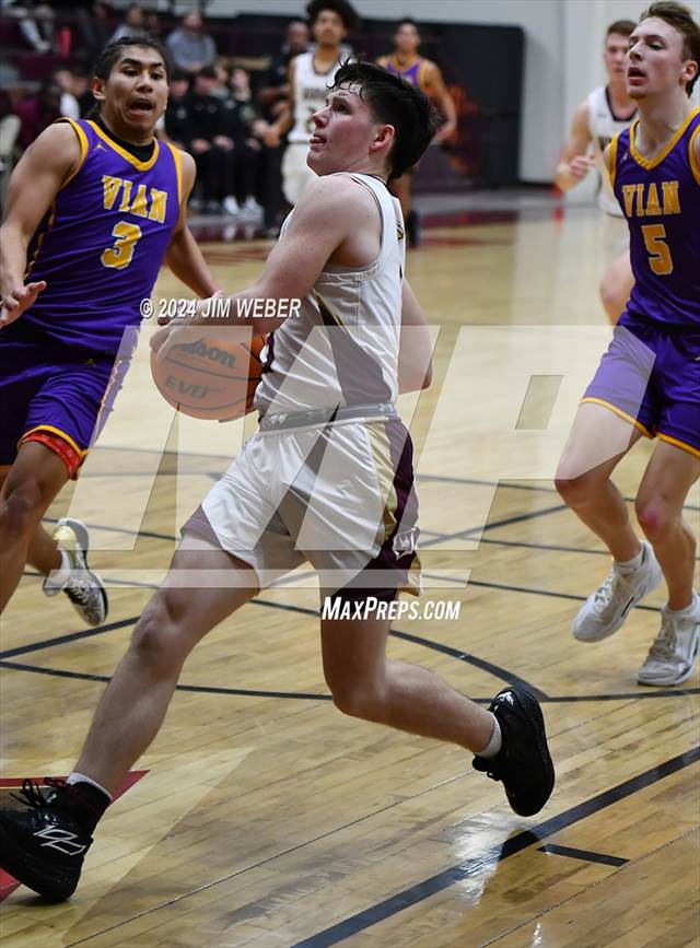 Photo 19 in the Vian vs Warner (Warner Eagle Classic) Photo Gallery (48 ...