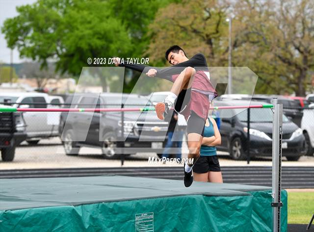Photo 1 in the Santo High School Meet Photo Gallery (170 Photos)