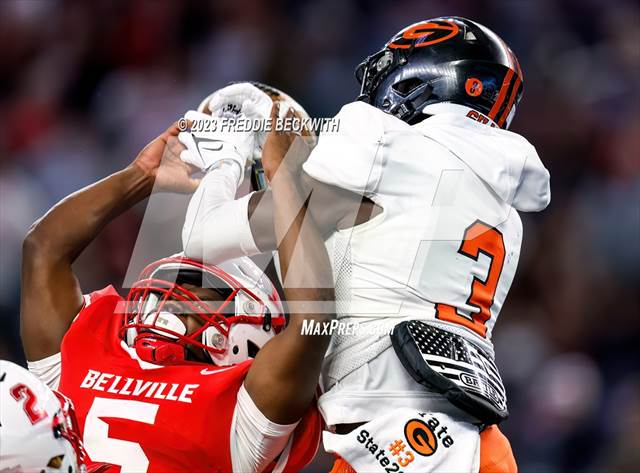 Photo 48 in the Gilmer vs. Bellville (UIL 4A D2 Football Final) Photo ...