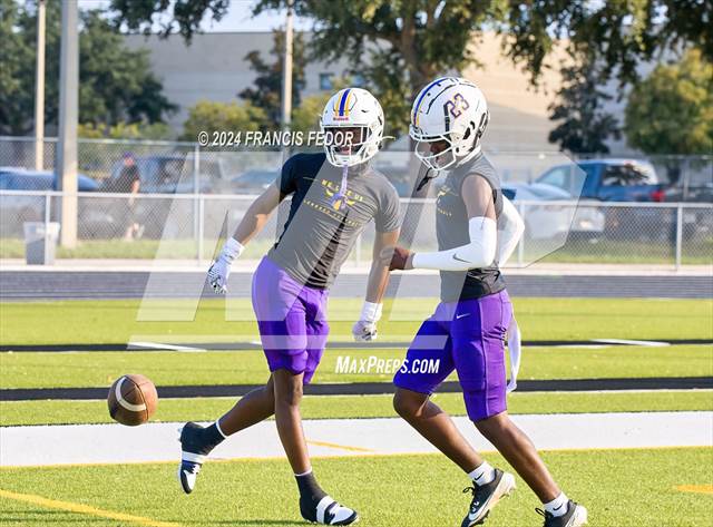 Photo 8 in the Freedom @ Lennard (Kickoff Classic) Photo Gallery (106 ...