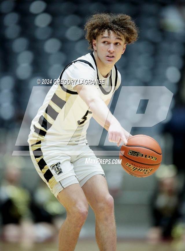 Photo 6 in the Lancaster vs The Colony (UIL 5A Regional Finals) Photo ...