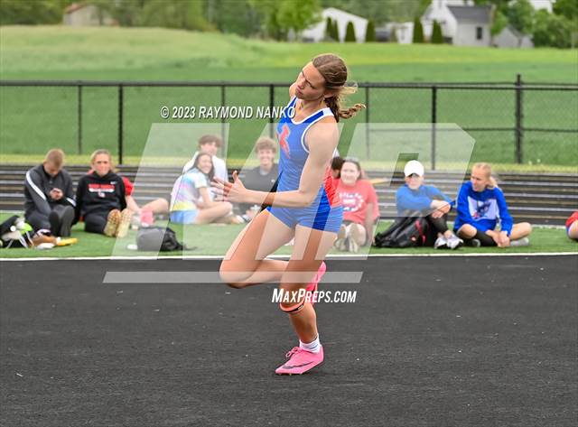 Photo 39 in the IHSAA Sectional 17 (High Jump) Photo Gallery (115 Photos)