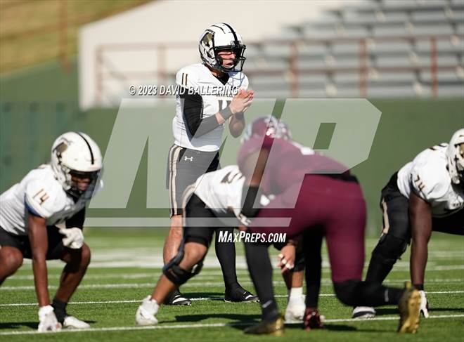 Photo 1 in the Red Oak vs. Amarillo (UIL 5A D1 Area Playoff) Photo ...