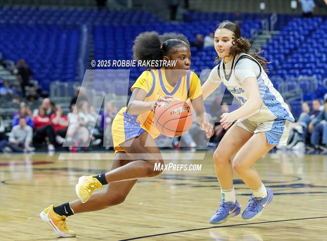 Photo 133 in the Decatur vs. La Vega (UIL 4A Basketball Division I ...