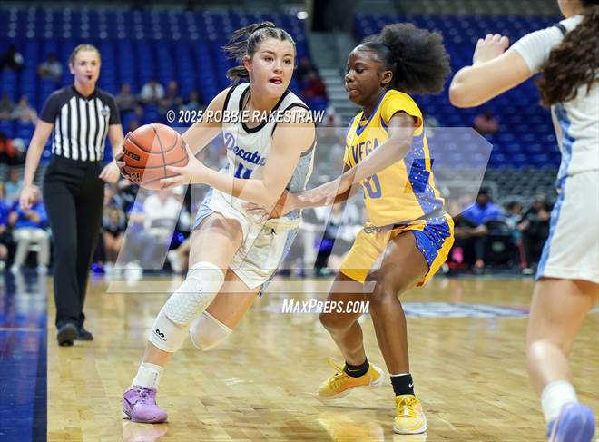 Photo 80 in the Decatur vs. La Vega (UIL 4A Basketball Division I Final ...