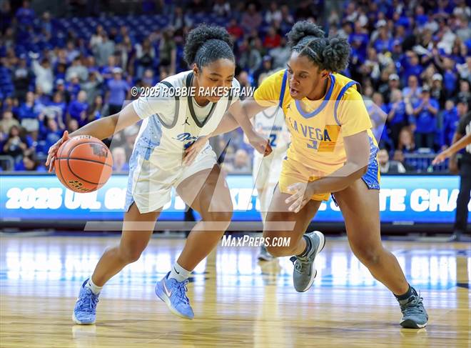 Photo 180 in the Decatur vs. La Vega (UIL 4A Basketball Division I ...