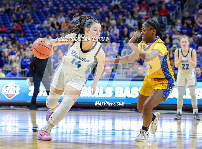 Photo 172 in the Decatur vs. La Vega (UIL 4A Basketball Division I ...