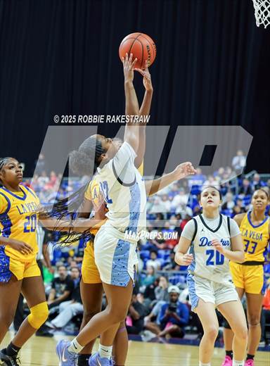 Photo 41 in the Decatur vs. La Vega (UIL 4A Basketball Division I Final ...