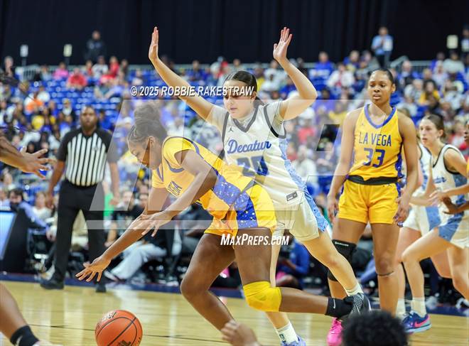 Photo 42 in the Decatur vs. La Vega (UIL 4A Basketball Division I Final ...