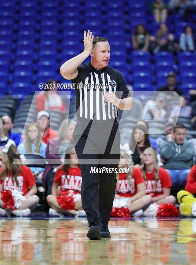 Photo 13 in the Fairfield vs. Holliday (UIL 3A Basketball State Final ...