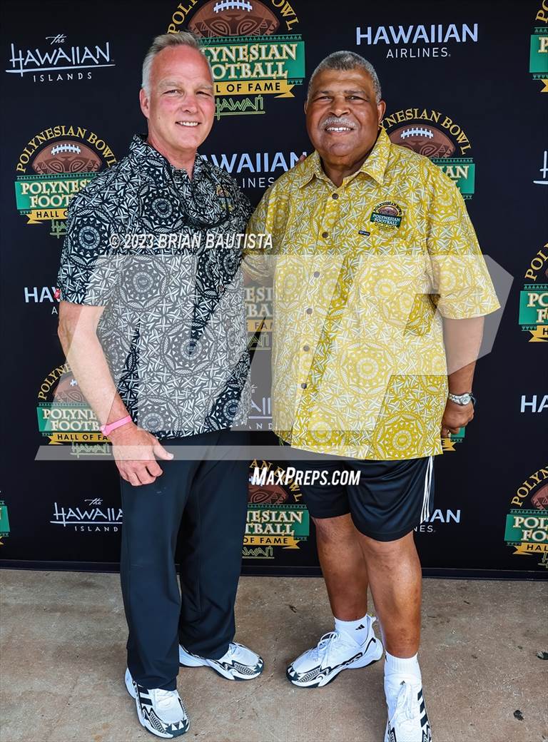 Photo 6 in the Polynesian Bowl (Team Mauka vs Team Makai) Photo Gallery ...