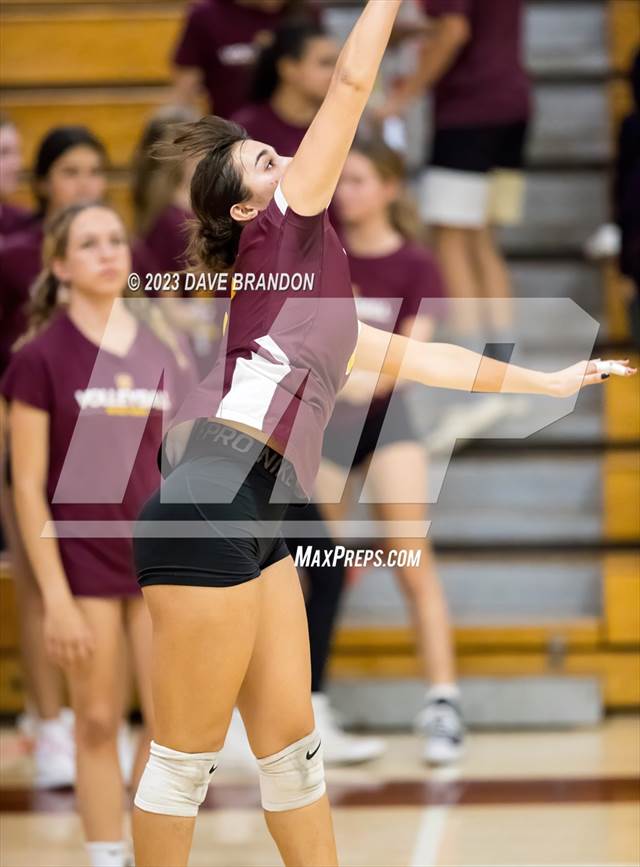 Photo 3 in the Royal @ Simi Valley Photo Gallery (134 Photos)