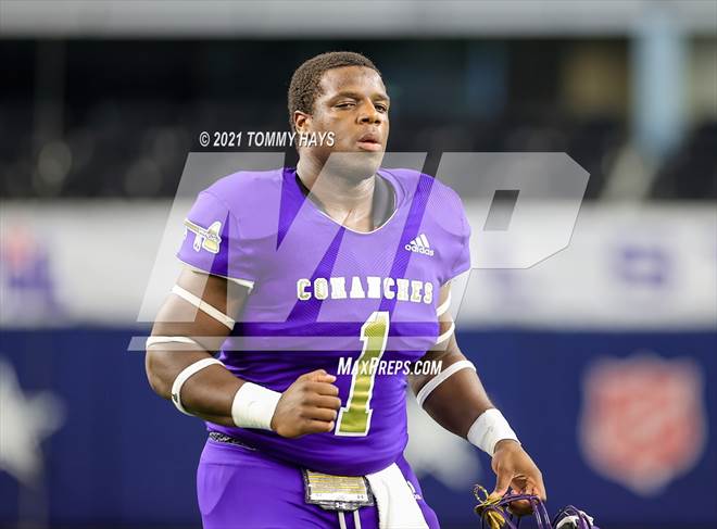 Photo 31 in the Hawley vs. Shiner (UIL Football 2A D2 Finals) Photo ...